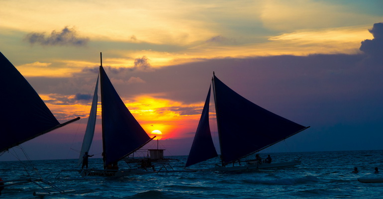 Paraw Sailing | Info, Prices, Photos | My Boracay Guide